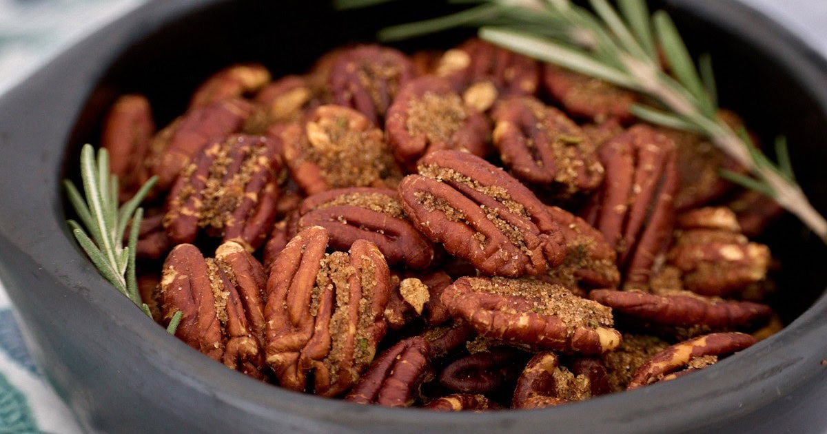 Rosemary Spiced Pecans • shovelandcrunch.com